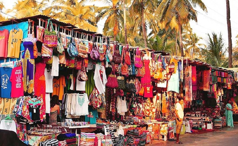 Goa Tourist Places - गोवा में घूमने की जगह बीच, वाटर स्पोर्ट, नाइटलाइफ़ ...